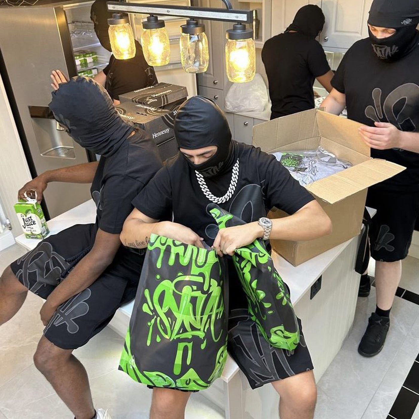 SYNA WORLD | STRT SPLY